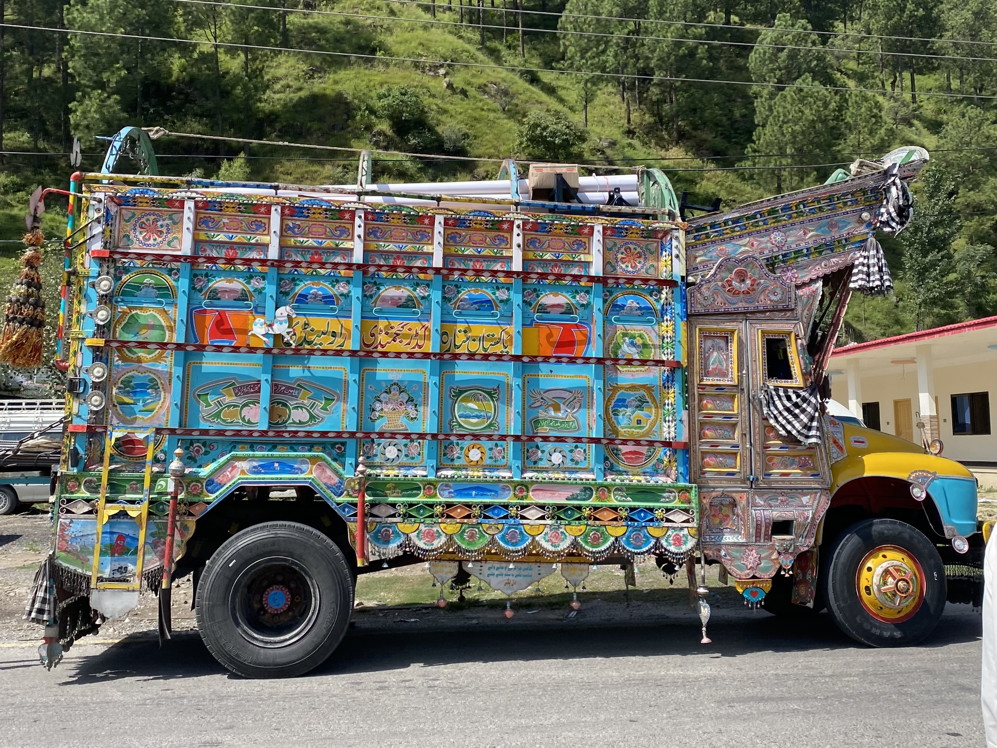 Unlocking Pakistan: A Traveler's Guide to Karakoram Highway