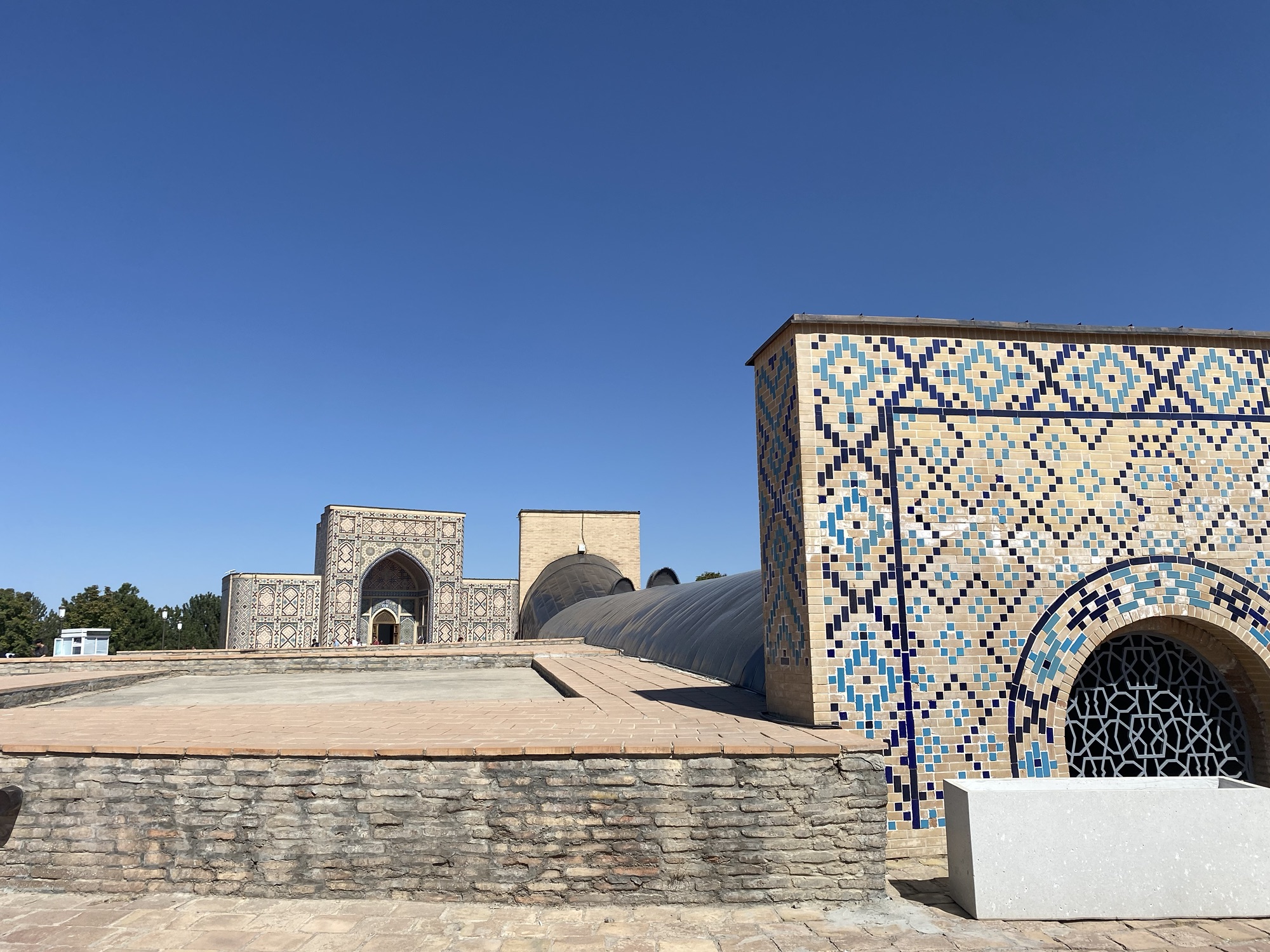 Solo Female Backpacking Guide to Uzbekistan: A 10 Day Itinerary